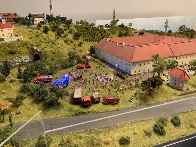 Faszination Modell-Eisenbahn · Volksschule • St. Florian